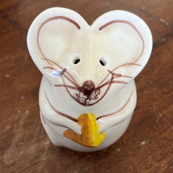 NS Gustin | Dining | Ns Gustin Happy Mouse Parmesan Cheese Shaker ...